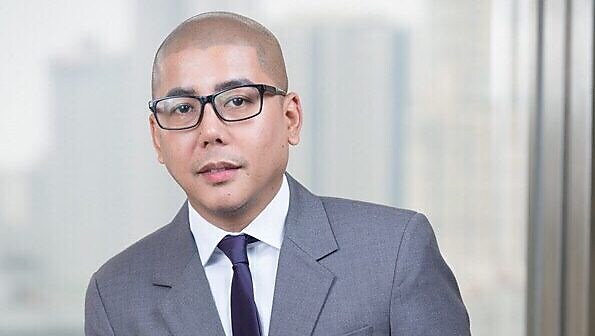 Uniting different generations with a passion for progress | Shell UAE